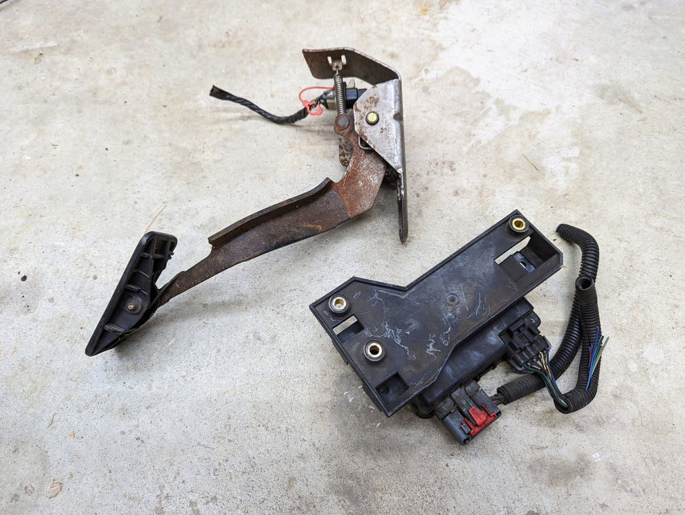 LS Drive By Wire Throttle Pedal & TAC Module w/Bracket for 2000 - 2002 ...